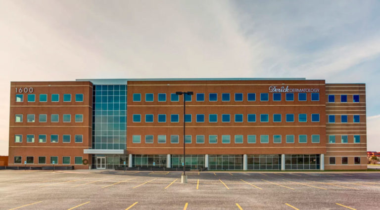 Elgin Dermatology | Dermatologists | Derick Dermatology